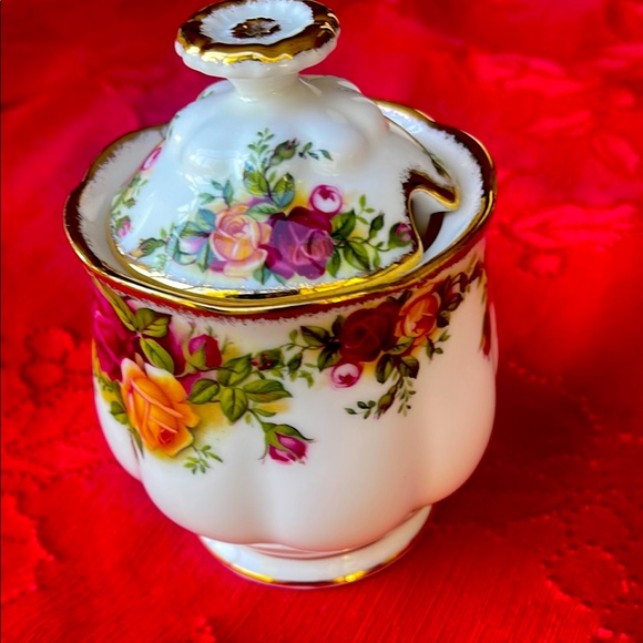 Royal Albert | Dining | Royal Albert Old Country Roses Porcelain Piece ...